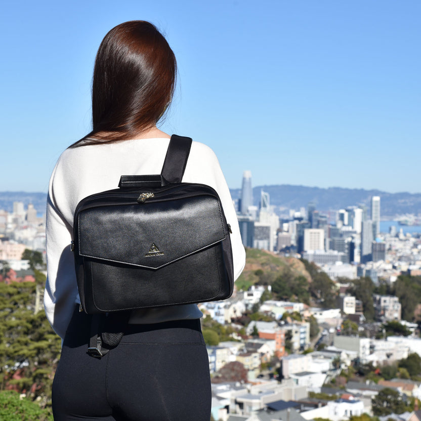 How to Prevent Purse Theft by Knowing Common Tactics